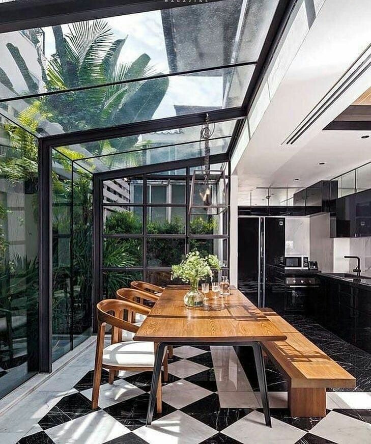 5 Desain Interior Ruangan Beratap Terbuka yang Estetik Elegan - Teak ...